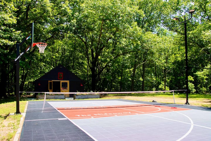 Hideaway - Pickleball Court, Private Pool, Hot Tub - Michigan City, IN