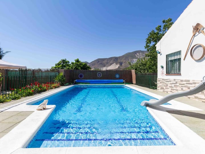 Ferme Avec Jardin, Piscine Et Barbecue - Dúrcal