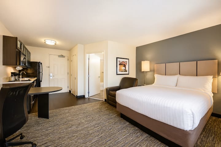 City Escape In Jacksonville! 15-min Drive To Mosh! - Jacksonville, FL