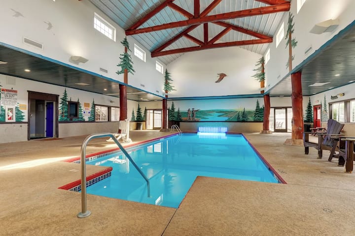 Stoney Creek Columbia, Deluxe 2 Double | 3 Units - Columbia, MO