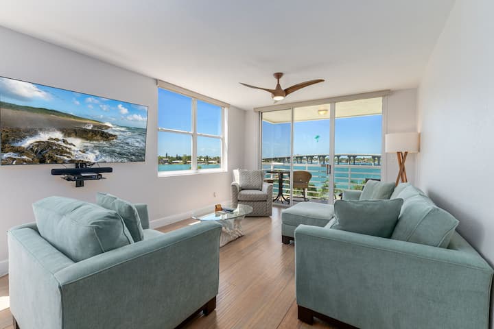 Isla Del Sol Top Floor Bahia Vista 541 - St. Petersburg, FL