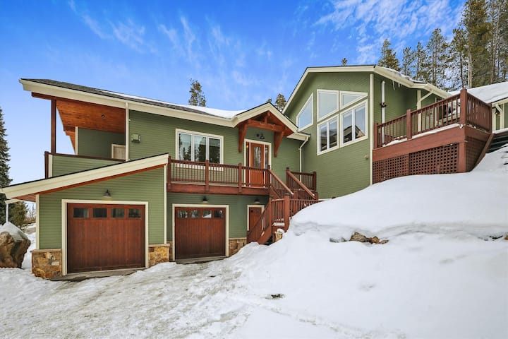 Silver Shekel Retreat-great Deck-hot Tub-views! - Breckenridge, CO