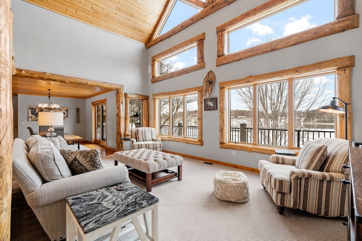 Minnestay* Maple Lake Chalet | Waterfront - Buffalo, MN