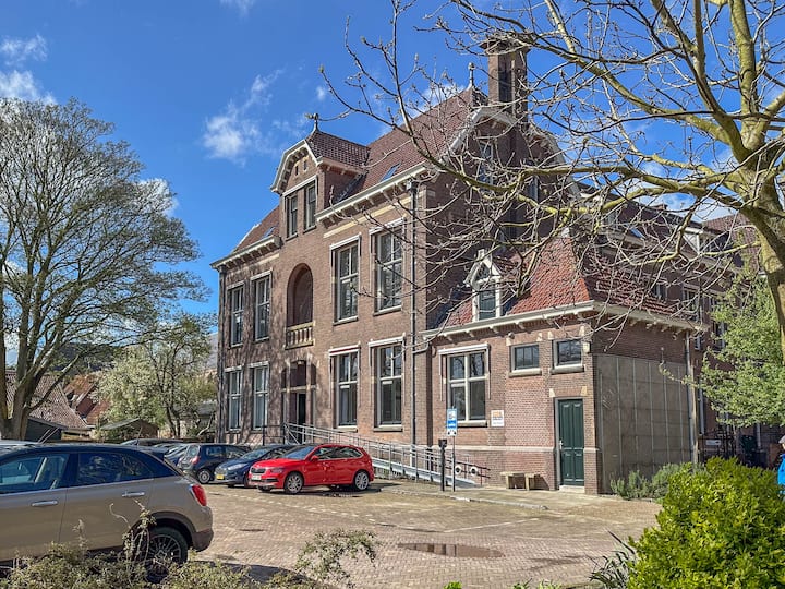 Bâtiment Historique Au Centre D'enkhuizen - Enkhuizen