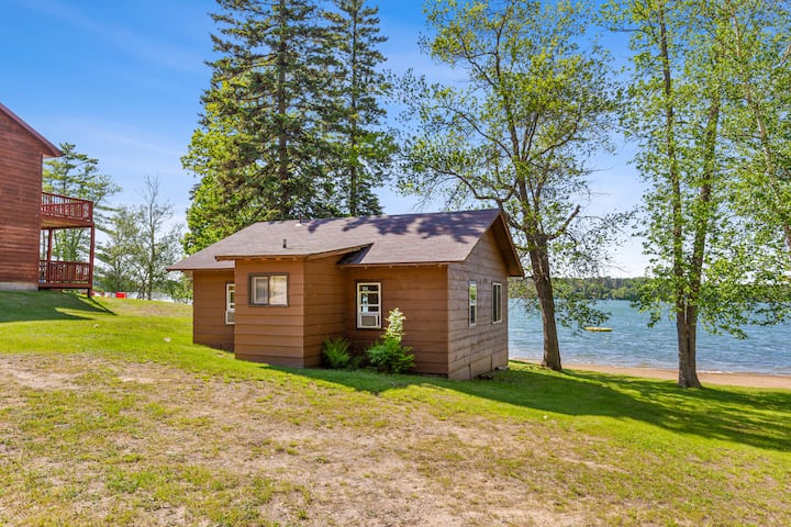 Cabin #8 Long Lake 2br 1ba Timberlane Resort - Park Rapids, MN