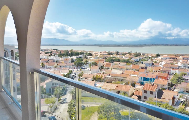 Lovely Apartment In Canet En Roussillon - ibis Styles Perpignan Canet En Roussillon