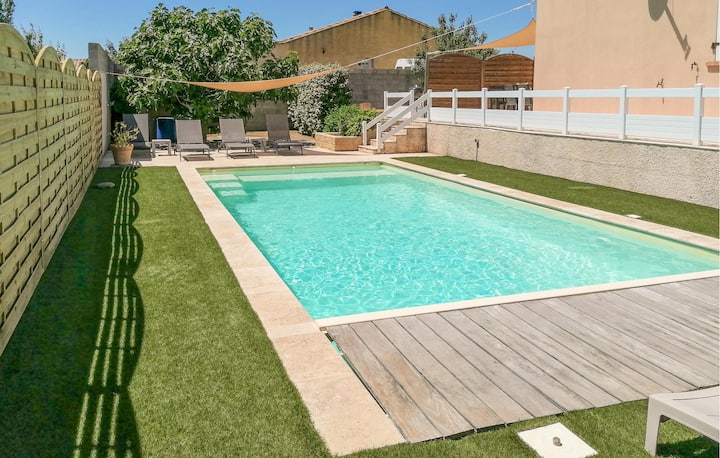 Stunning Home In Saint-nazaire-d'aude - Mirepeisset