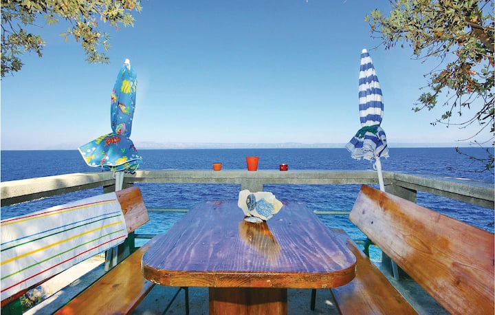 Beautiful Home In Crnja Luka With Wifi - Vela Luka