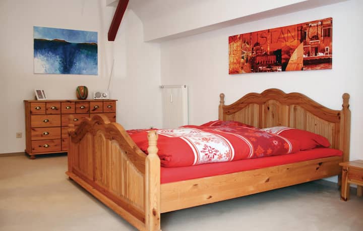 Beautiful Apartment In Tambach-dietharz - Friedrichroda