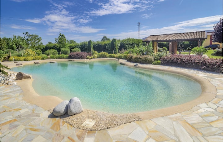 Nice Home In Ariano Nel Polesine - Adria