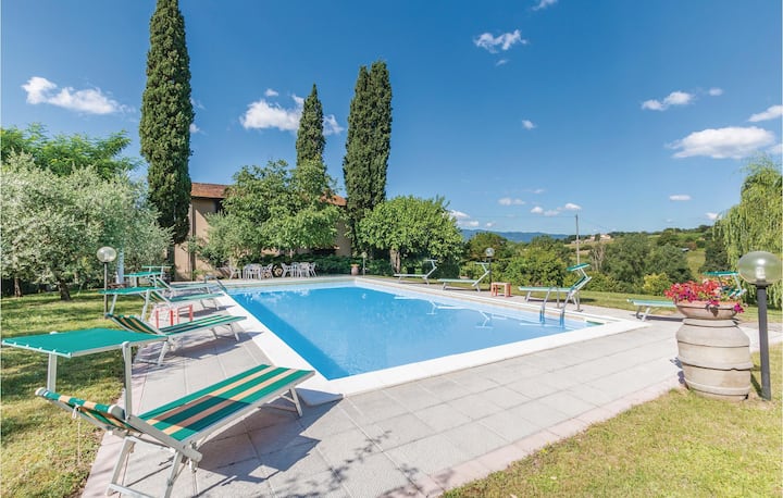 Beautiful Home With 4 Bedrooms, Wifi And Outdoor - Toscane
