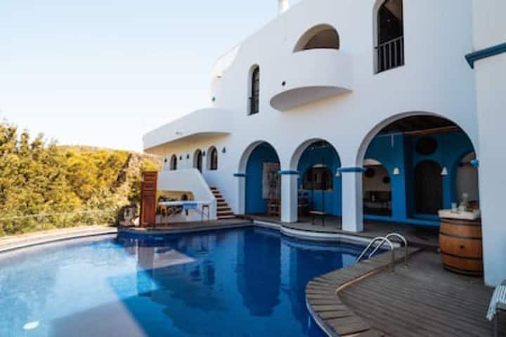 Sunset Paradise Villa W/ Private Pool & Ocean View - Sa Talaia