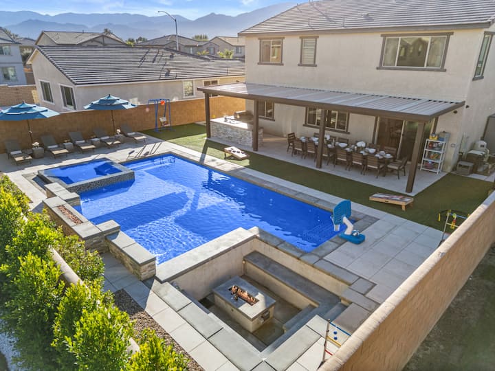 Large, High End 7bdrm-gamerm-putting Green-bocce- - Coachella, CA