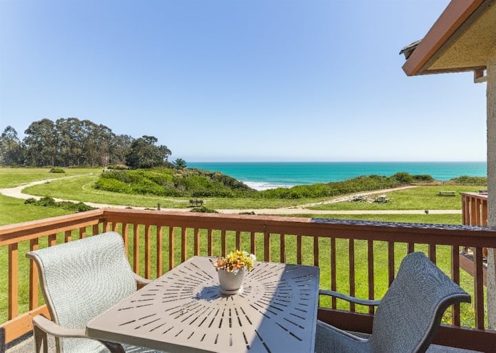 Breathtaking Panoramic Oceanfront! Walk-out W/pool - Aptos, CA