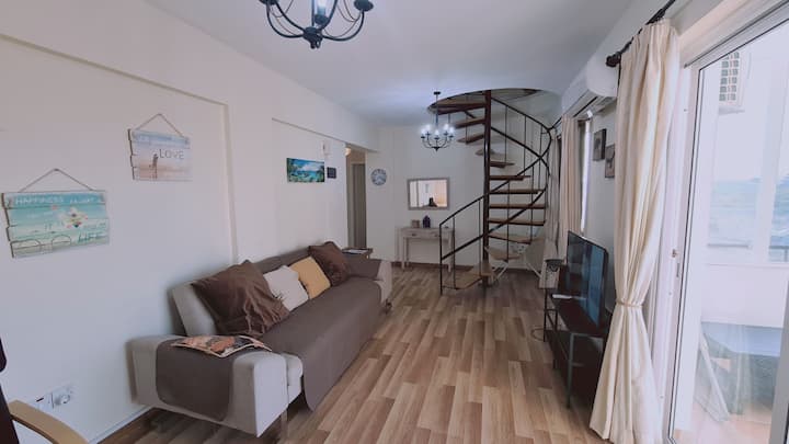 Stay: Sea And Salt Lake View Apt - ラルナカ