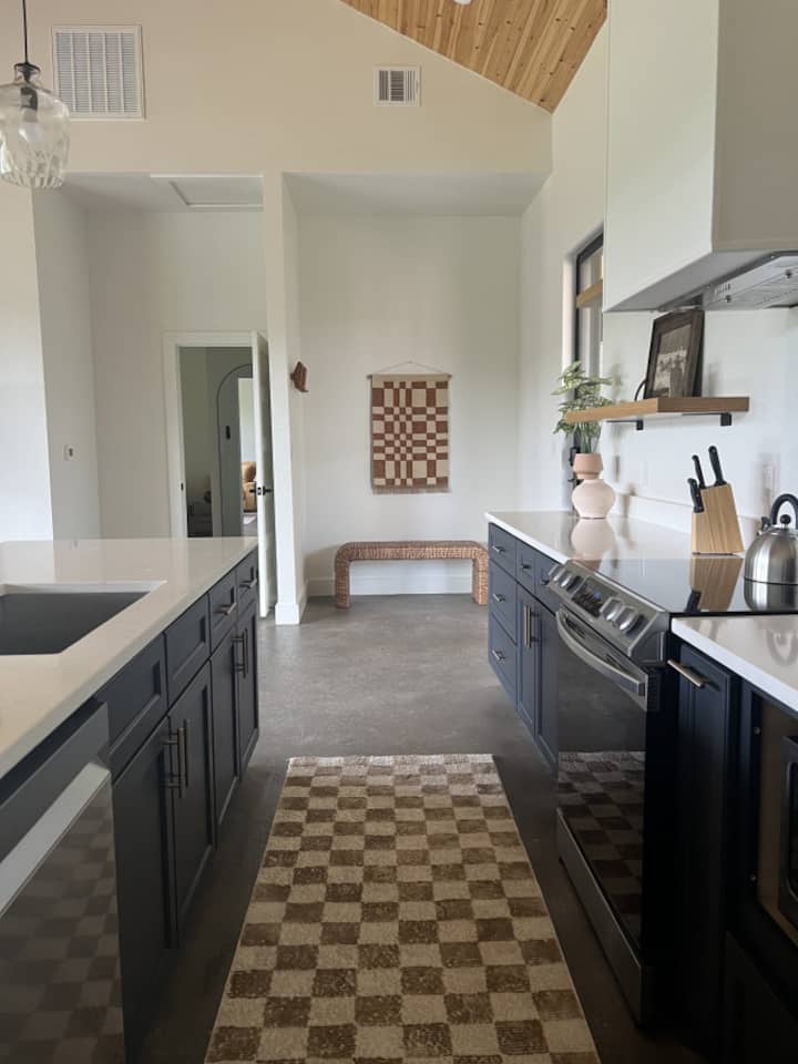 *Nature Lover's Retreat W/ Winery Access* - Driftwood, TX