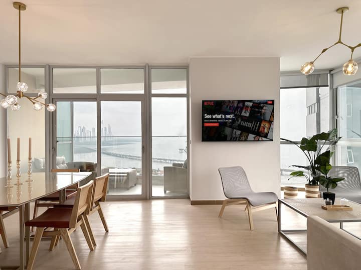 Three-bedroom Apartment, Ocean Views, Pool, Gym - Panama