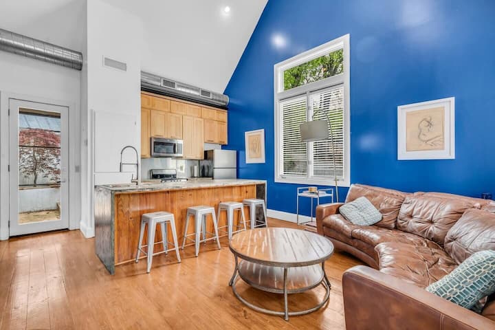 The Bulldog Grand Chalet (Le) By Onehometown Getaw - Starkville, MS