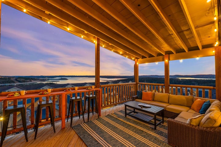 Upscale Cabin | Panoramic View & Hot Tub+near Sdc - Branson, MO