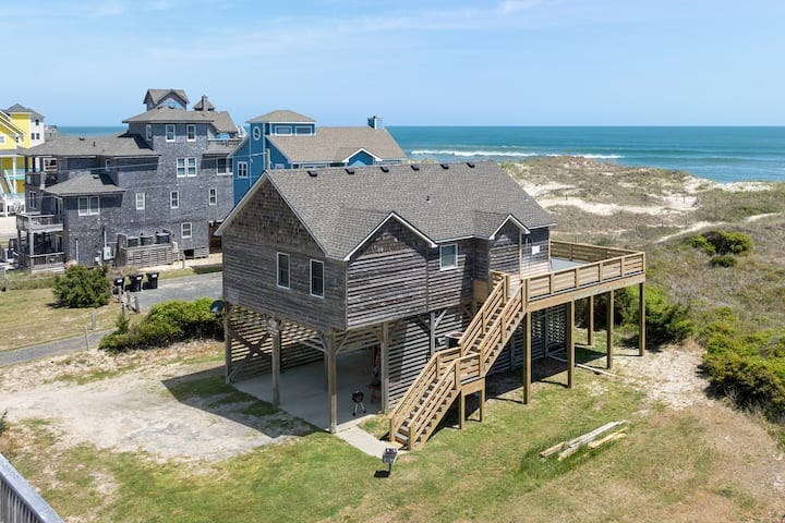 Islander: Oceanfront | Hot Tub | Dog-friendly - Outer Banks, NC