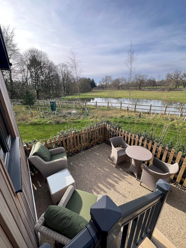 Blenheim Palace Lodge Retreat 1 Bed (No29) Pet - Cotswolds