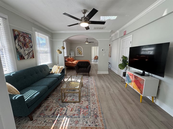 Historic Home Lake Eola Studio Thornton Park - Camping World Stadium - Orlando