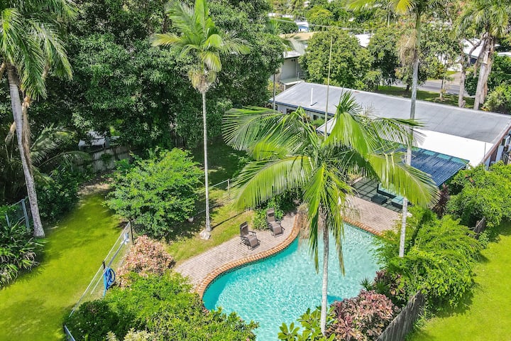 Comino On Connemara - Cairns