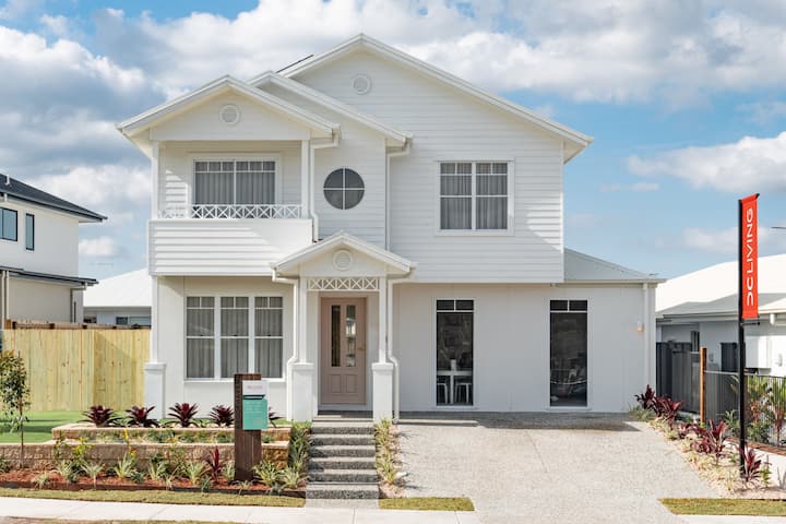 Creamelegance: Brand-new Luxury 5br Ex-displayhome - Gold Coast