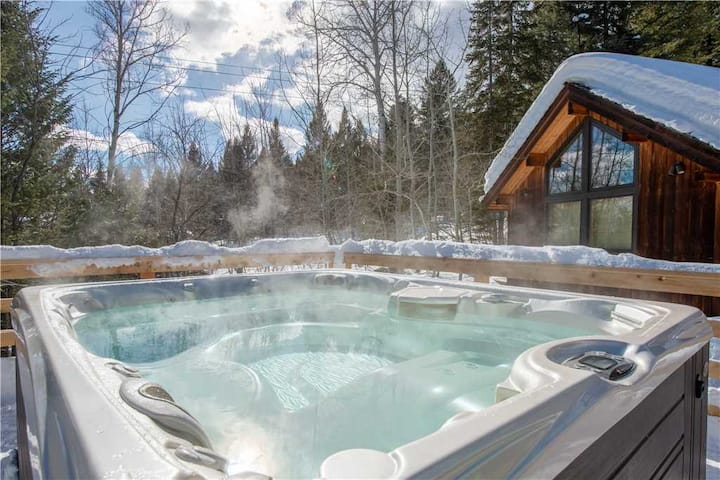Bray House And Cabin - Ski-in Ski-out Perfection - Teton Village, WY