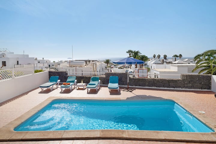 Sunny And Clean Villa With Magnificent Sea Views - Puerto del Carmen