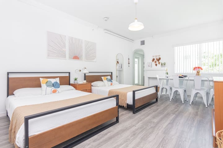 Stylish 2-bedroom Apt In The Heart Of South Beach - 사우스 비치