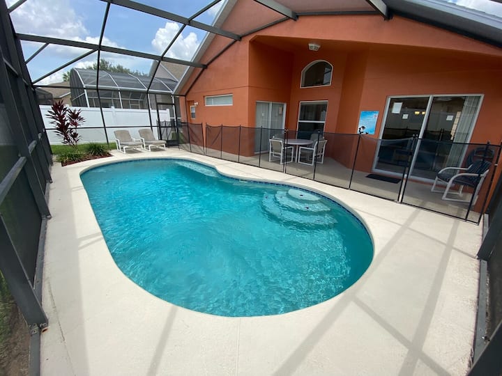 Southern Dunes Villa - Private Pool Area - Haines City, FL