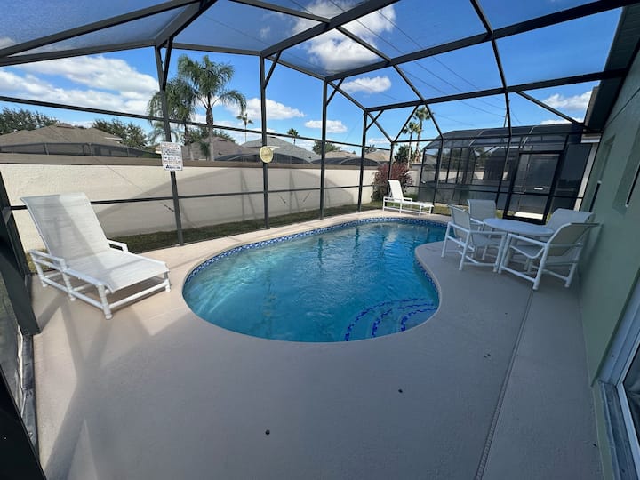 Completely Updated Villa, Private Pool, Beautiful! - Davenport, FL