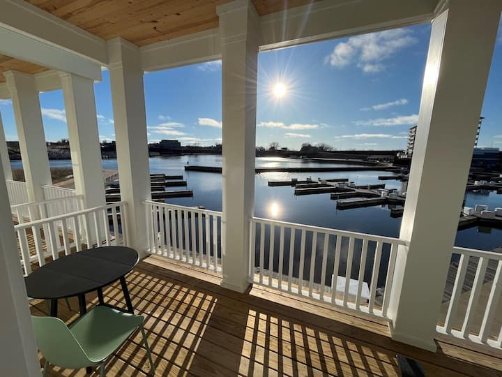 Marina Sunset:a Beautiful Getaway! - Benton Harbor, MI