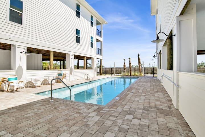 Luxe Stay With Pool, Near Gulf Shores - Gulf State Park, Orange Beach