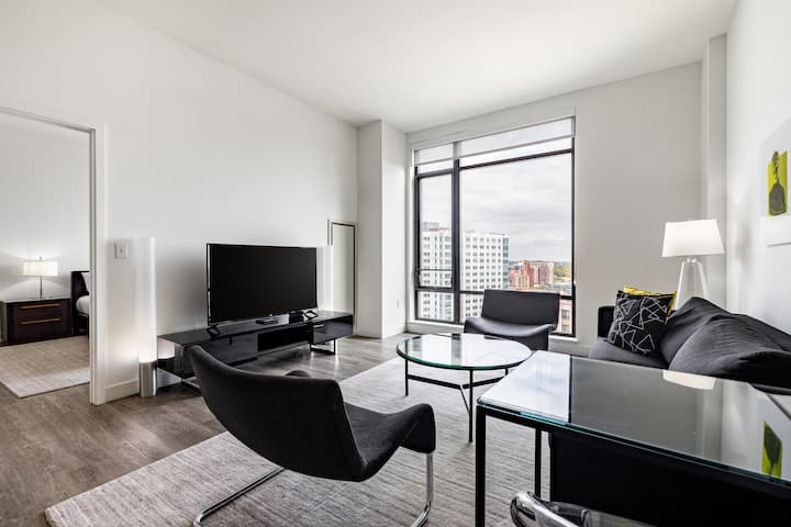 Spacious And Modern One Bedroom, Stamford - Stamford, CT