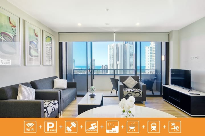 Two Bedroom Apartment With View In Surfersparadise - Surfers Paradise