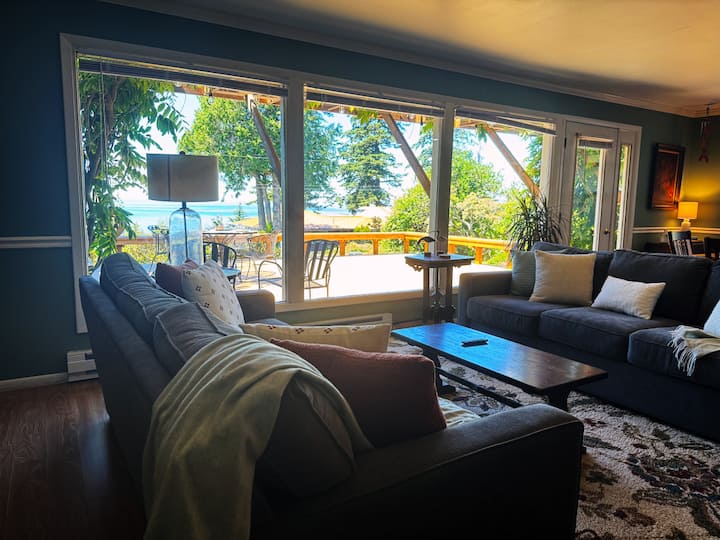 Sunset Serenity, Stunning Views - San Juan Islands, WA