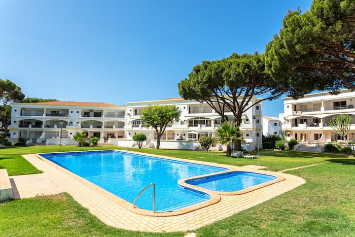 Amazing Flat | Swimming Pool & Terrace By Hostwise - Vilamoura