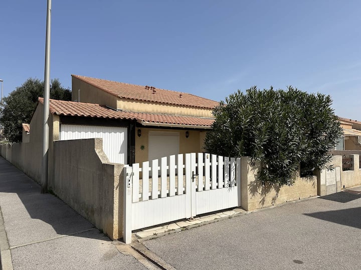 Holidayland Villa T3 201 Mezzanine Sleeps 8 Air-co - Narbonne