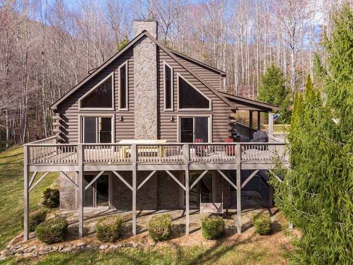 Whiskey Bear Escape - Great Location, Pets Ok! - West Jefferson, NC