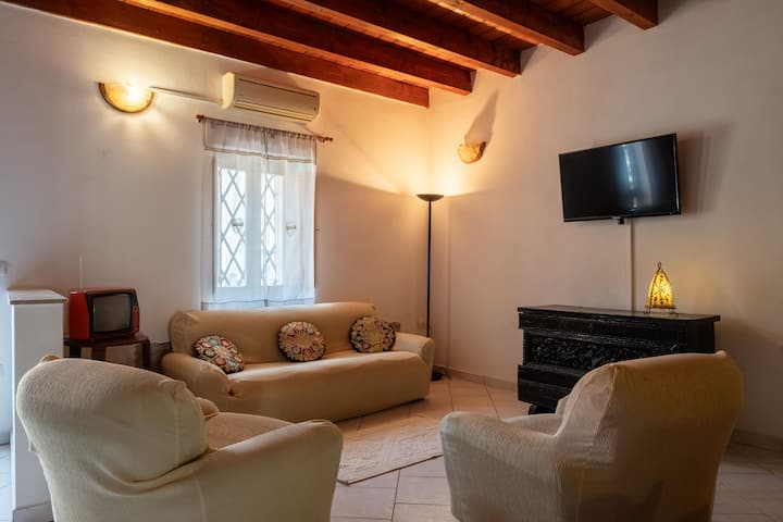 Villa Vintage By Propertize | Giardino E Palestra - Cabras