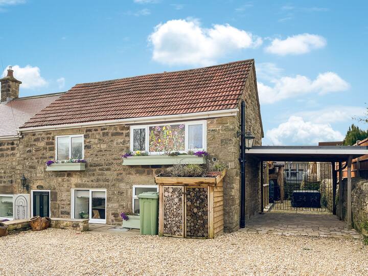 Holly Cottage - Chesterfield