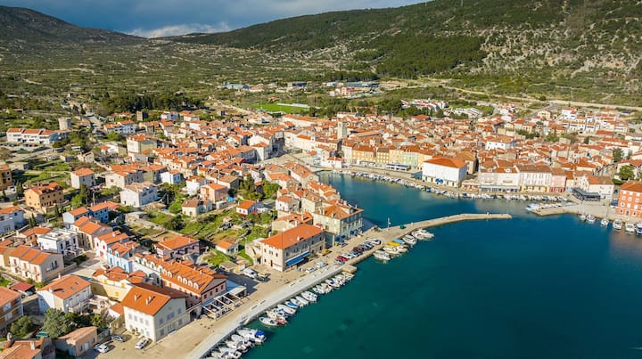 Yacht Life On Solid Ground - Lungomare Valentina - Cres