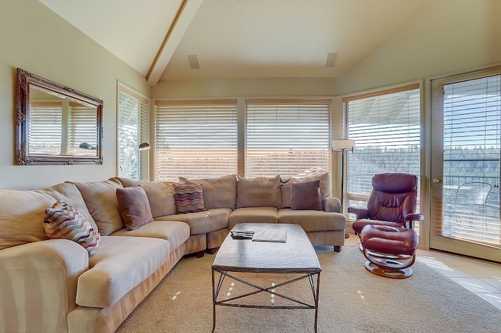 River Ridge 416a - 2 Suites, Seasonal Pool/spa - Bend, OR