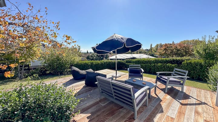 Sunset Sanctuary - Havelock North Holiday Home - Havelock North