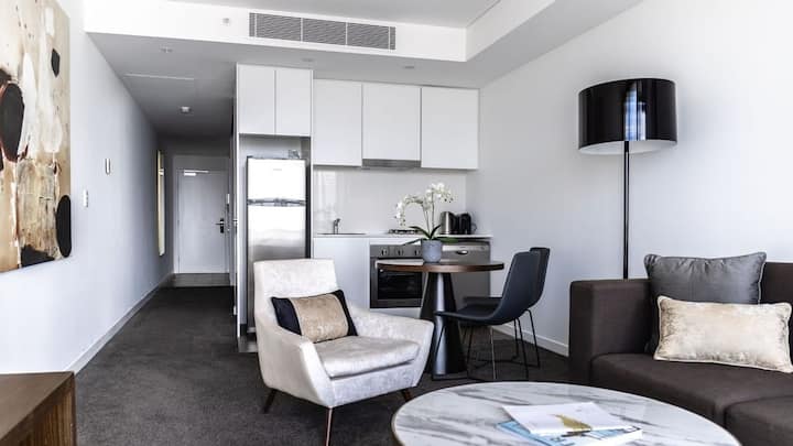 Kozyguru | Chatswood | Top Location Studio - Sidney, Australia