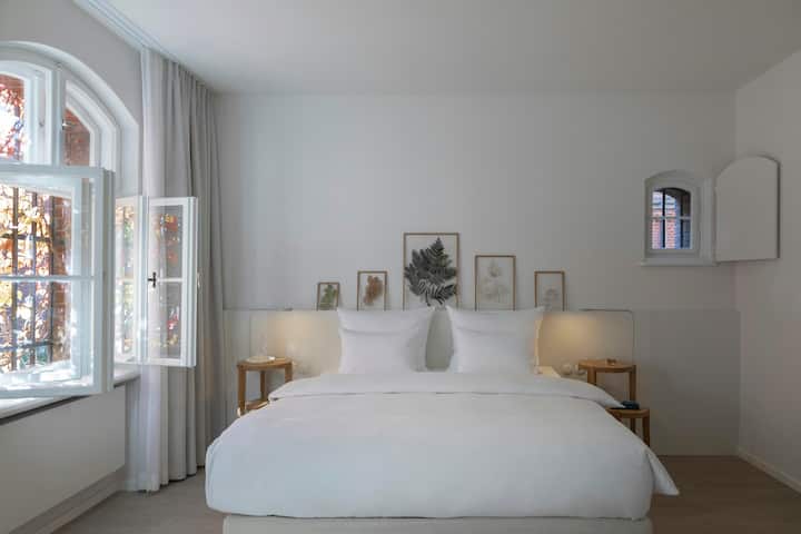 Hidden Retreat In Gardeny Setting - Berlin