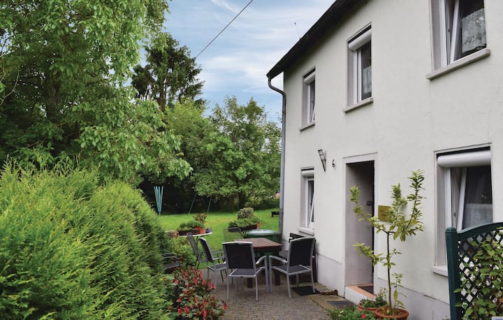 3 Bedroom Cozy Apartment In Trierweiler - Trèves