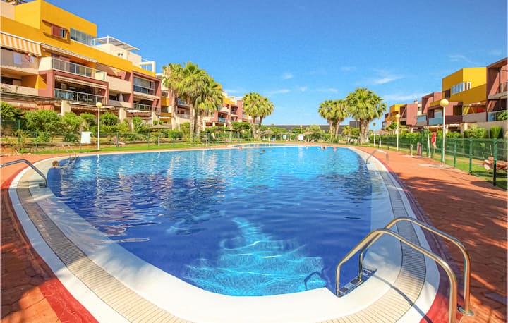 2 Bedroom Lovely Apartment In Orihuela - Playa Flamenca